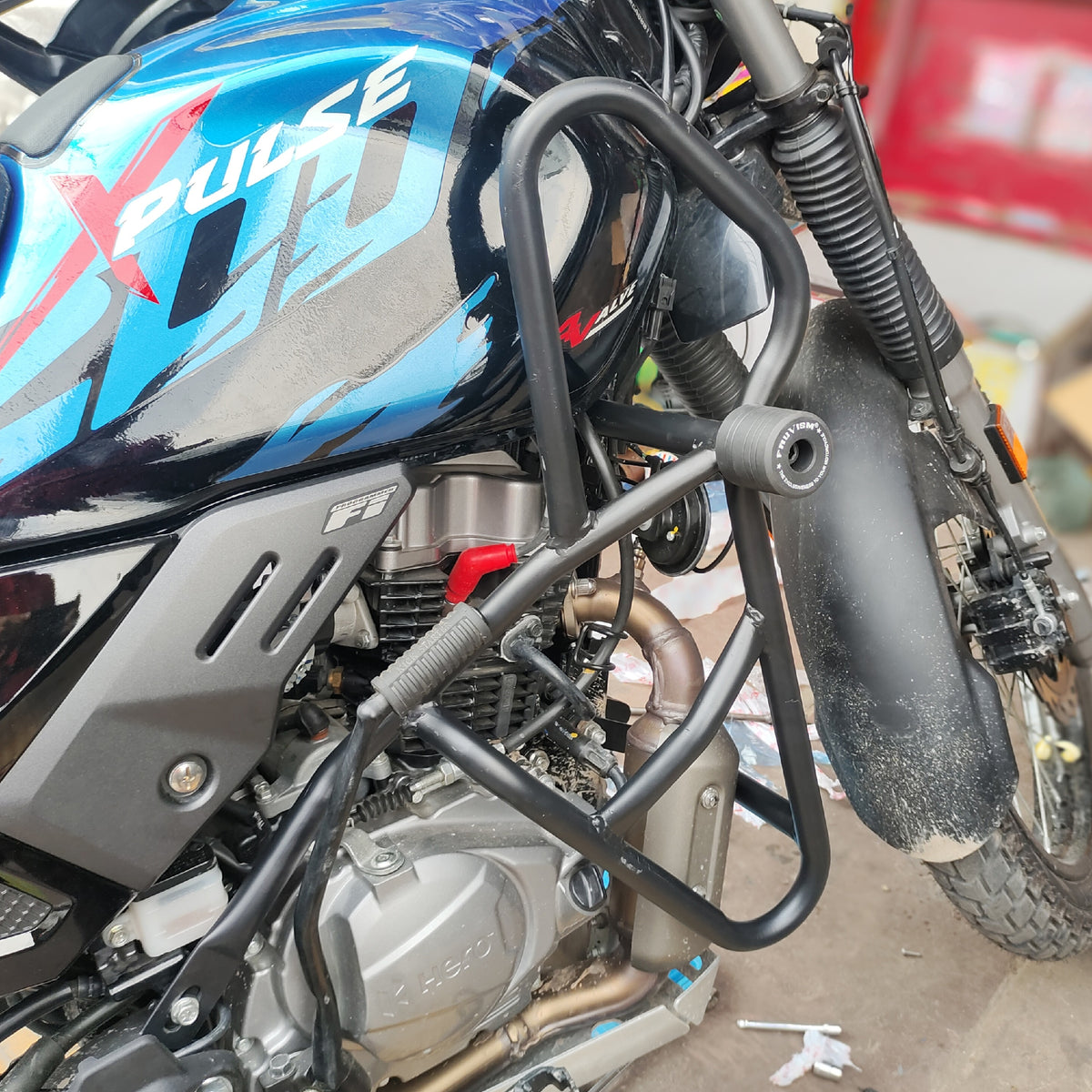 Heavy Quality Crash guard With 2 pcs Slider For Hero Xpulse 200 v4 – R ...